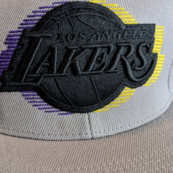 Mitchell &Ness | Accessories | Los Angeles Lakers Lebron James Hat ...